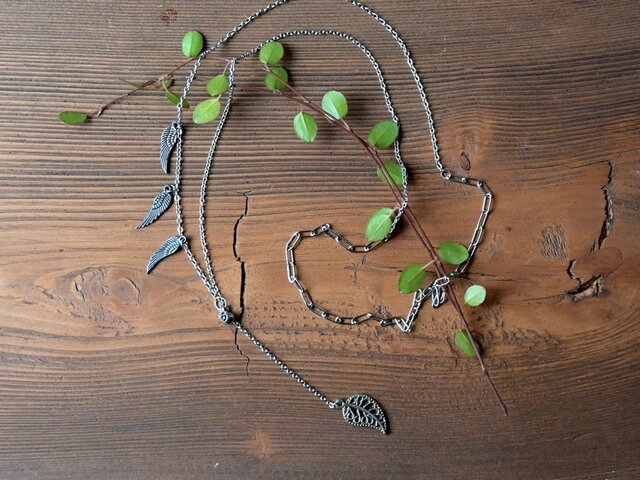 葉っぱと羽 ネックレス〔ｻｰｼﾞｶﾙｽﾃﾝﾚｽ〕 item5 | iichi 日々の暮らしを心地よくするハンドメイドやアンティークのマーケットプレイス