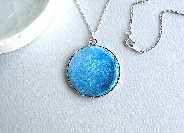 七宝のお空のペンダント | iichi 日々の暮らしを心地よくするハンドメイドやアンティークのマーケットプレイス