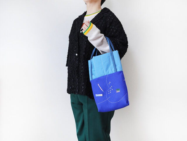 A4miniバッグ青GC | iichi 日々の暮らしを心地よくするハンドメイドやアンティークのマーケットプレイス