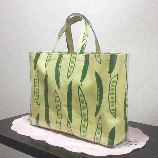 BagビニールA4／ジャンボえんどう | iichi 日々の暮らしを心地よくするハンドメイドやアンティークのマーケットプレイス