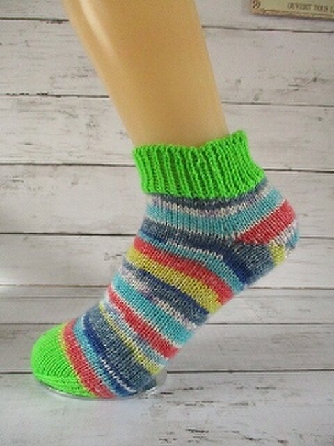 冷え取りソックス Pro Lana 305 海辺のパラソル & Opal uni 2011 | iichi 日々の暮らしを心地よくするハンドメイドやアンティークのマーケットプレイス