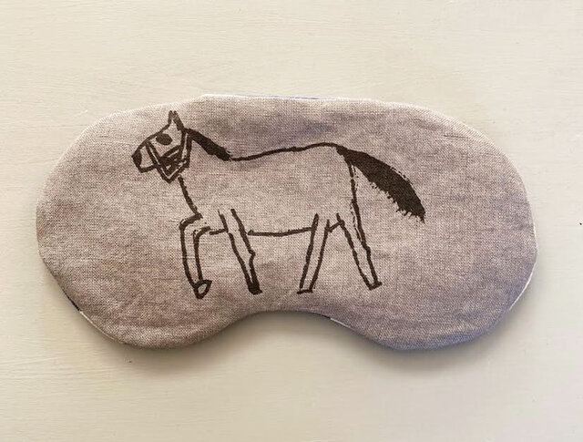 あずきとラベンダーのピロー うま P-43 | iichi 日々の暮らしを心地よくするハンドメイドやアンティークのマーケットプレイス