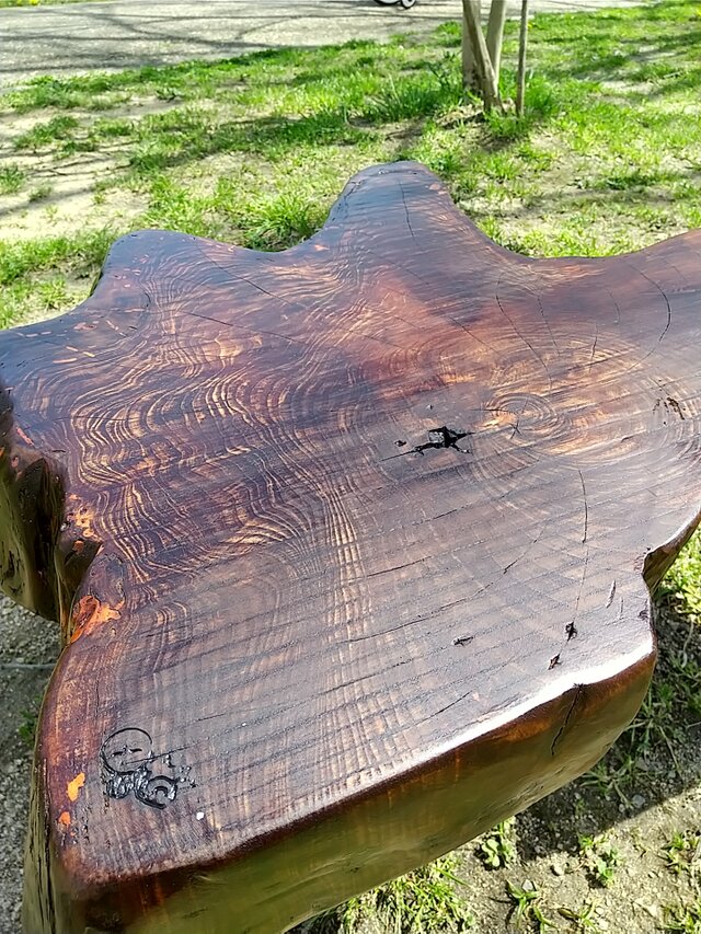 歪ローテーブル(アイアン脚) | iichi 日々の暮らしを心地よくするハンドメイドやアンティークのマーケットプレイス