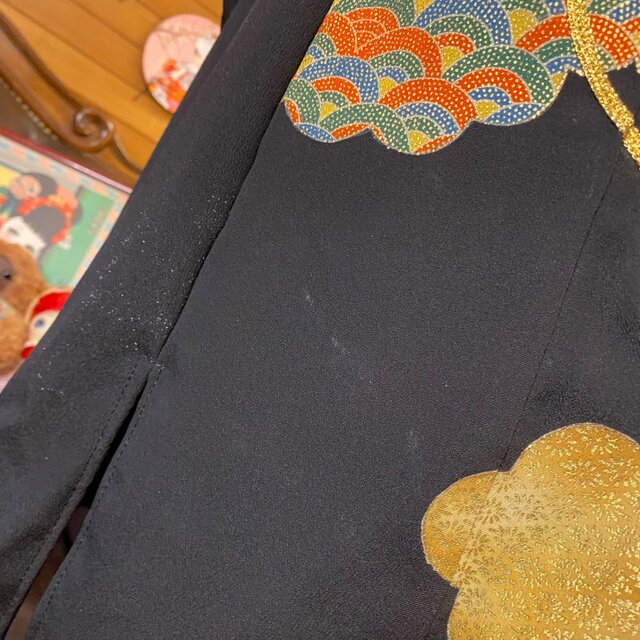 和洋折衷 レトロ 古着 黒留袖 着物 和 モダン ハンドメイド リメイク ワンピース ドレス 黒/ブラック TKW-26 | iichi 日々の暮らしを心地よくするハンドメイドやアンティークの ...