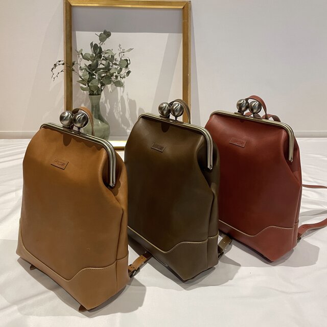 大玉がま口リュック （キャメル） | iichi 日々の暮らしを心地よくするハンドメイドやアンティークのマーケットプレイス