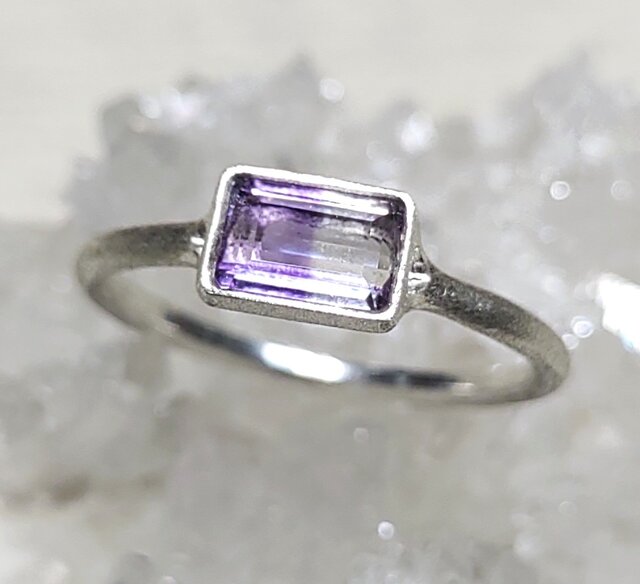 bicolor amethyst＊925 ring | iichi 日々の暮らしを心地よくするハンドメイドやアンティークのマーケットプレイス