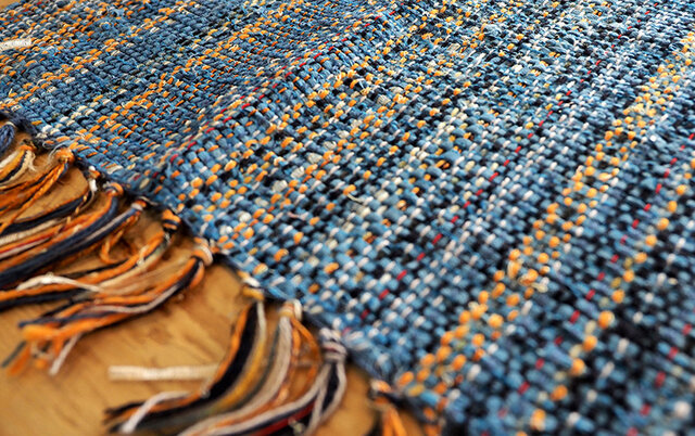 一点物の裂き織りランチョンマット | iichi 日々の暮らしを心地よくするハンドメイドやアンティークのマーケットプレイス