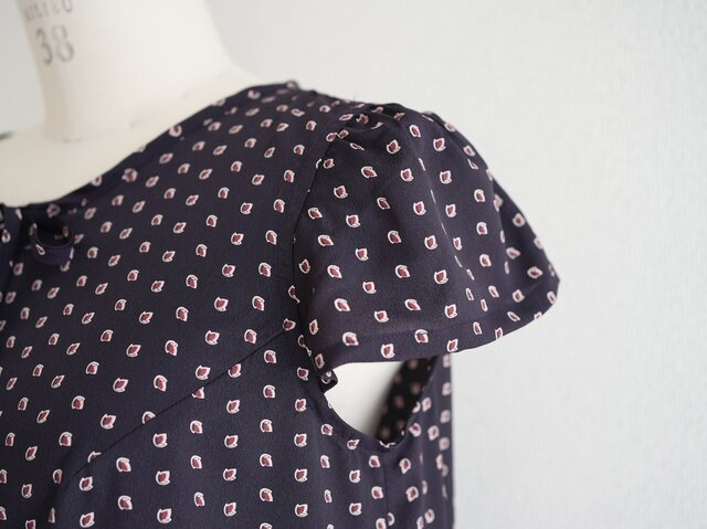 フレンチレトロな前開きリボンワンピ ・パープル系 No.298 | iichi 日々の暮らしを心地よくするハンドメイドやアンティークのマーケットプレイス