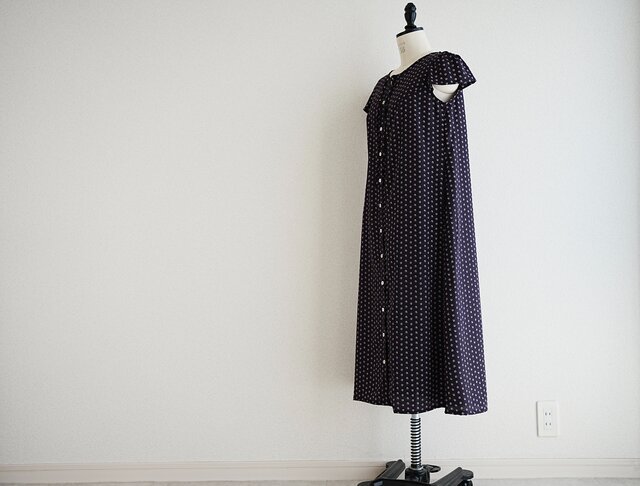 フレンチレトロな前開きリボンワンピ ・パープル系 No.298 | iichi 日々の暮らしを心地よくするハンドメイドやアンティークのマーケットプレイス