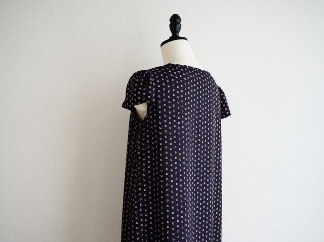 フレンチレトロな前開きリボンワンピ ・パープル系 No.298 | iichi 日々の暮らしを心地よくするハンドメイドやアンティークのマーケットプレイス