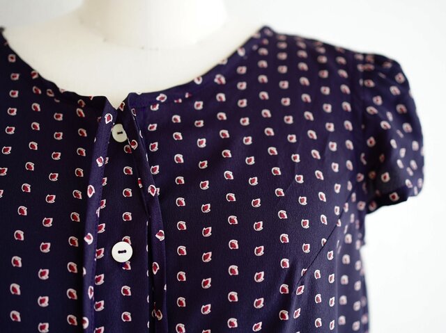 フレンチレトロな前開きリボンワンピ ・パープル系 No.298 | iichi 日々の暮らしを心地よくするハンドメイドやアンティークのマーケットプレイス