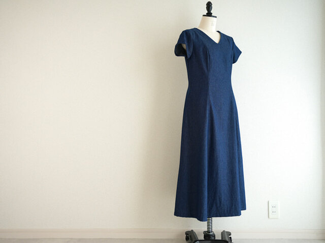 プリンセスラインのデニムワンピース No.300 | iichi 日々の暮らしを心地よくするハンドメイドやアンティークのマーケットプレイス
