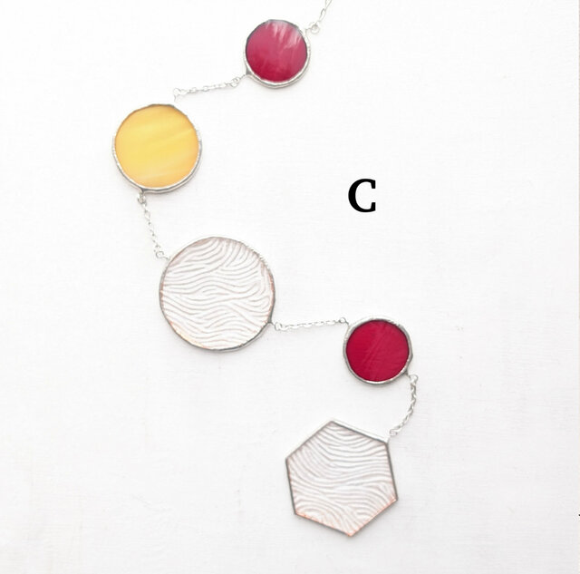 サンキャッチャー 【REN 】ステンドグラス C | iichi 日々の暮らしを心地よくするハンドメイドやアンティークのマーケットプレイス