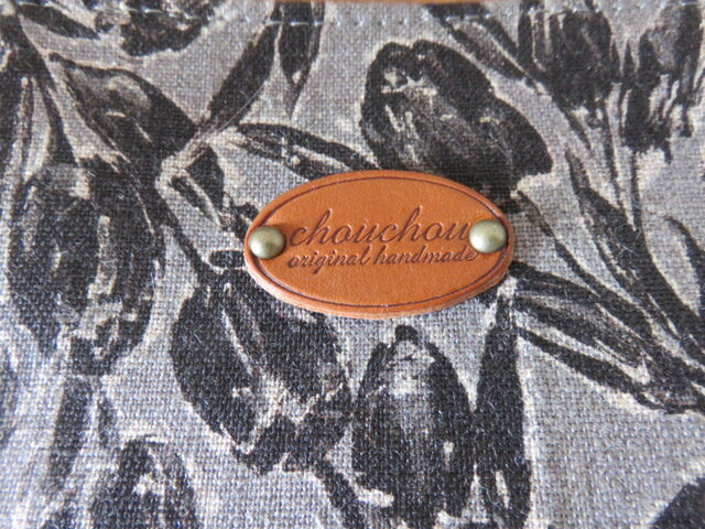 YUWAリネン生地の2WAYおにぎり型トートバッグ | iichi 日々の暮らしを心地よくするハンドメイドやアンティークのマーケットプレイス