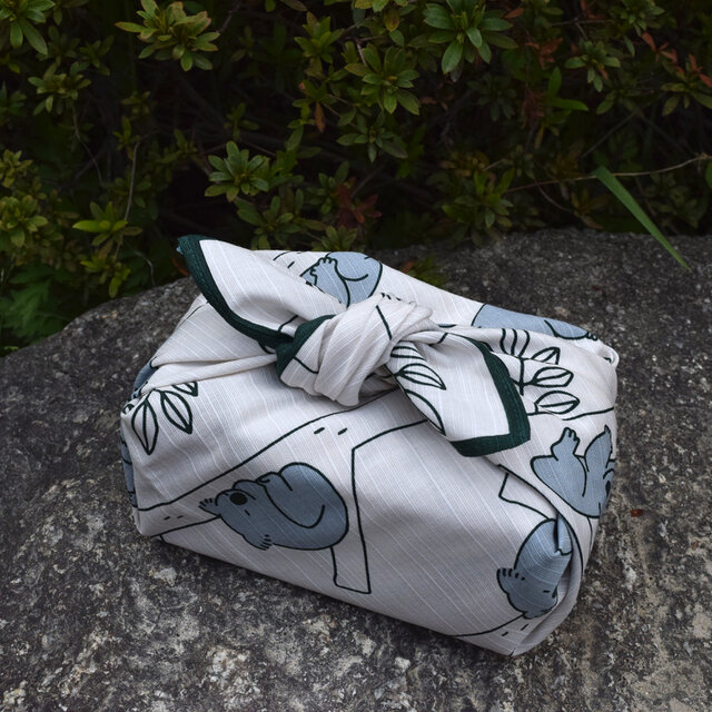 風呂敷 日本のかたち チーフ コアラ クリーム ふろしき 弁当箱包み 綿100％ 50cm幅 | iichi 日々の暮らしを心地よくするハンドメイドやアンティークのマーケットプレイス