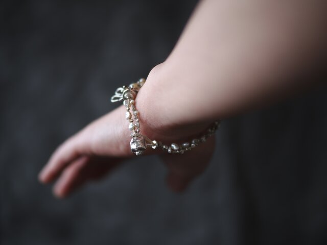 -Pearl・Silver- braid double bracelet | iichi 日々の暮らしを心地よくするハンドメイドやアンティークのマーケットプレイス