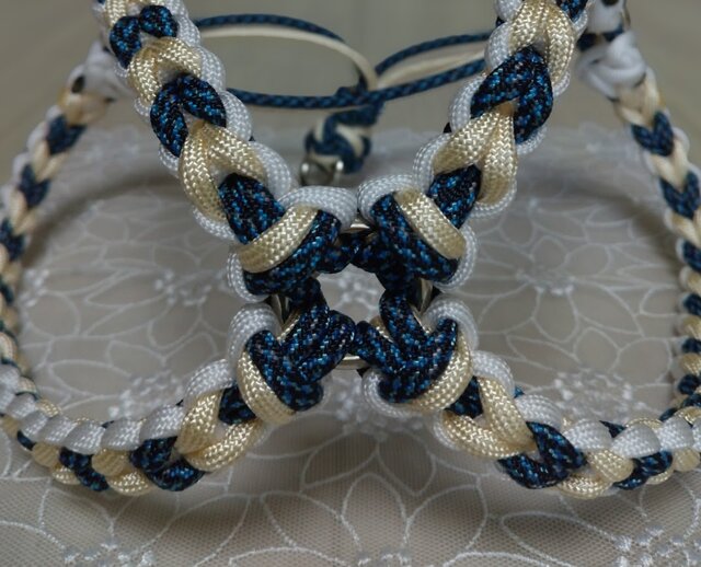 小型犬に人気のハート編みのハーネス お揃いのリードもお作り出来ます | iichi 日々の暮らしを心地よくするハンドメイドやアンティークのマーケットプレイス