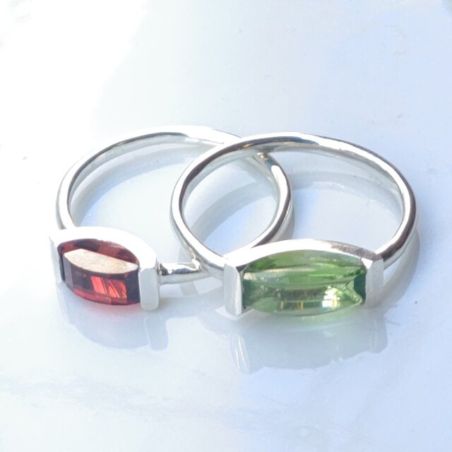 ガーネット 3.5×7.5 ピクセルカット シルバーSV925リング | iichi 日々の暮らしを心地よくするハンドメイドやアンティークのマーケットプレイス