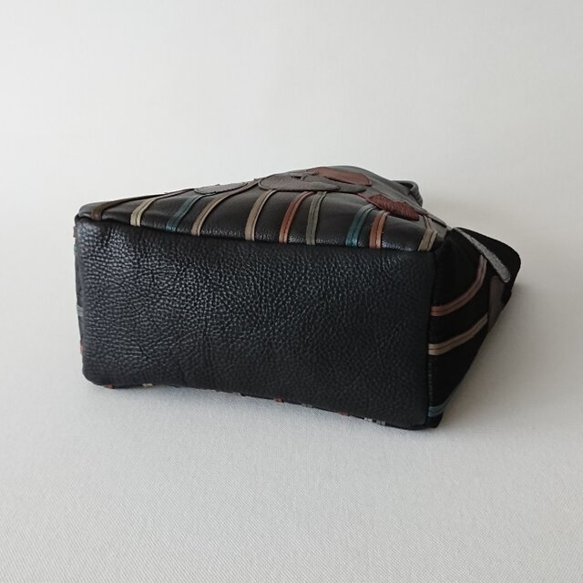 tulip leather 3way bag [black/S] | iichi 日々の暮らしを心地よくするハンドメイドやアンティークのマーケットプレイス