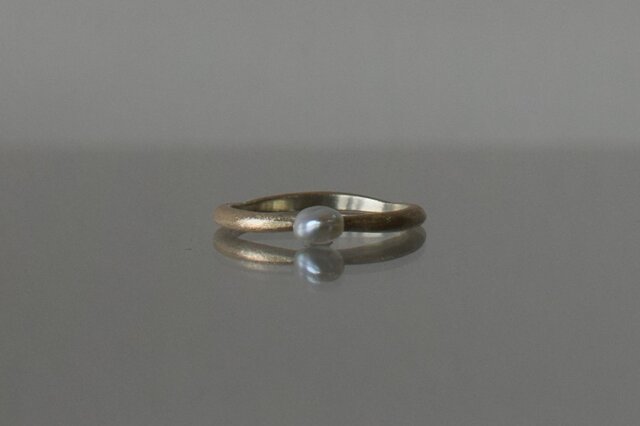 Akoya Keshi Ring | iichi 日々の暮らしを心地よくするハンドメイドやアンティークのマーケットプレイス