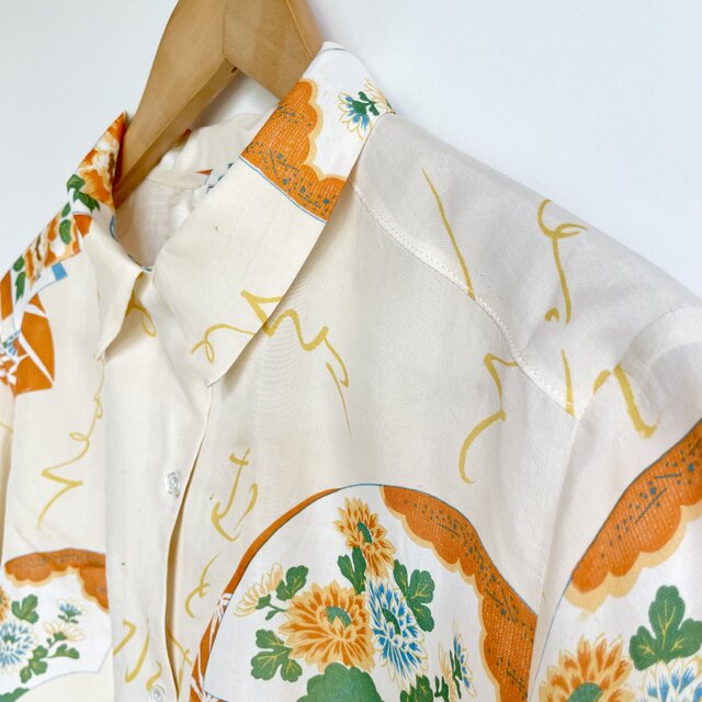 オープンカラー シャツ【送料込み】着物リメイク オレンジ | iichi 日々の暮らしを心地よくするハンドメイドやアンティークのマーケットプレイス