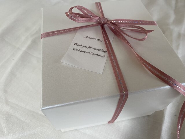 母の日フラワーBOX(W) | iichi 日々の暮らしを心地よくするハンドメイドやアンティークのマーケットプレイス