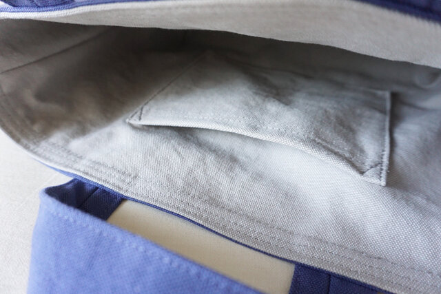 TOTE BAG -bicolor- (M) / purpleblue × lightgray | iichi 日々の暮らしを心地よくするハンドメイドやアンティークのマーケットプレイス