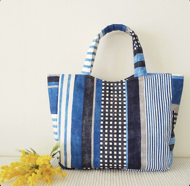 たっぷり入る♡縞縞トートbag | iichi 日々の暮らしを心地よくするハンドメイドやアンティークのマーケットプレイス