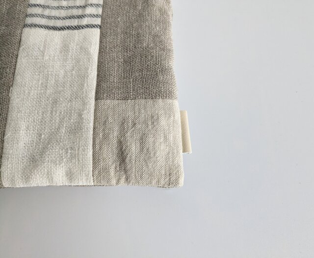 リネンのファスナーポーチ/20cmファスナー ナチュラルストライプ パッチワーク 通帳ケース | iichi 日々の暮らしを心地よくするハンドメイドやアンティークのマーケットプレイス