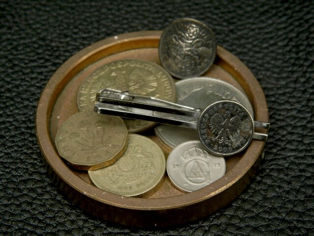 ＃T1 Poland Coin Tie pin | iichi 日々の暮らしを心地よくするハンドメイドやアンティークのマーケットプレイス