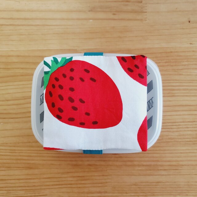お弁当に！保冷剤ケース付きお弁当箱ゴムバンド ランチベルト | iichi 日々の暮らしを心地よくするハンドメイドやアンティークのマーケットプレイス