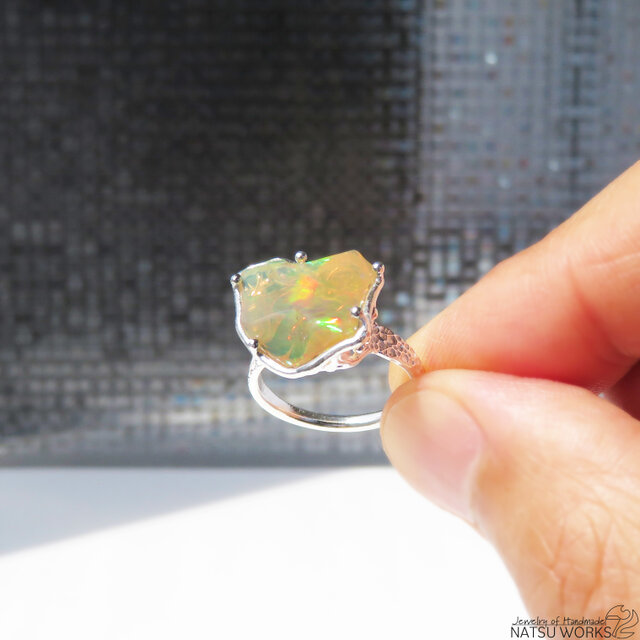 エチオピア オパール リング / Ethiopia Opal Ring llll | iichi 日々の暮らしを心地よくするハンドメイドやアンティークのマーケットプレイス