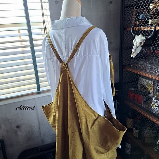 【背中がかわいい】エプロン：マスタード：Coffee：リネン【0705】 | iichi 日々の暮らしを心地よくするハンドメイドやアンティークのマーケットプレイス