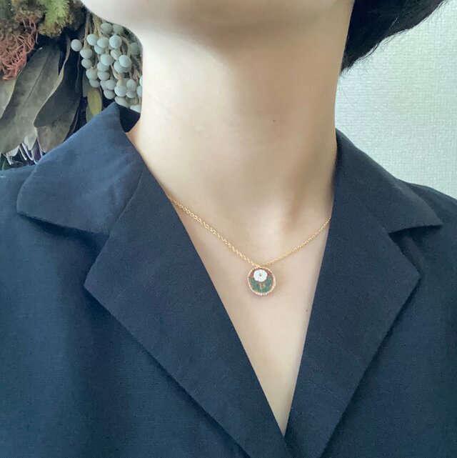 【送料無料】木のネックレス （おはな / 白）/ 40cm | iichi 日々の暮らしを心地よくするハンドメイドやアンティークのマーケットプレイス