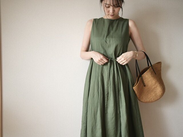 コットンリネンのサマーワンピース・カーキ No.302 | iichi 日々の暮らしを心地よくするハンドメイドやアンティークのマーケットプレイス