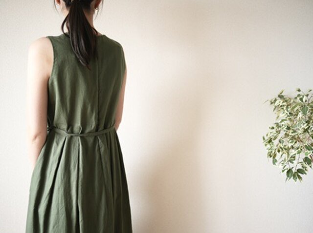 コットンリネンのサマーワンピース・カーキ No.302 | iichi 日々の暮らしを心地よくするハンドメイドやアンティークのマーケットプレイス