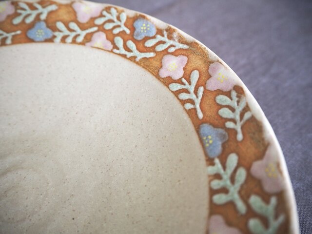 鉢 『Floral Pattern』 | iichi 日々の暮らしを心地よくするハンドメイドやアンティークのマーケットプレイス