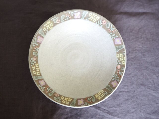 鉢 『Floral Pattern』 | iichi 日々の暮らしを心地よくするハンドメイドやアンティークのマーケットプレイス