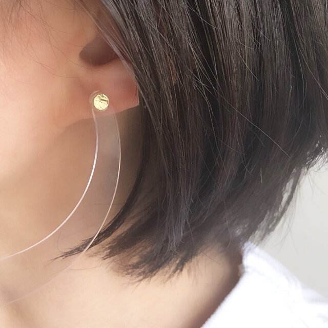 Licht / K18YG stud earring (single) イエローゴールドスタッドピアス（片耳） | iichi 日々の暮らしを心地よくするハンドメイドやアンティークのマーケットプレイス