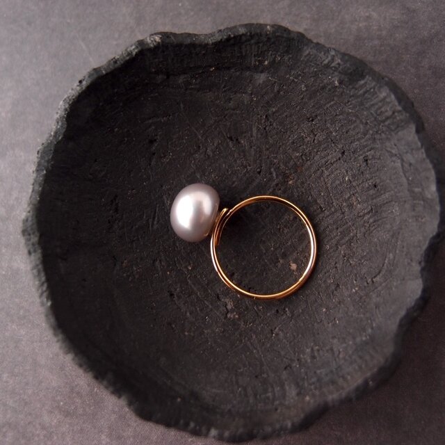 Baroque Pearl Ring【GP】バロックパール 指輪（11号フリー／Button）Gray | iichi 日々の暮らしを心地よくするハンドメイドやアンティークのマーケットプレイス