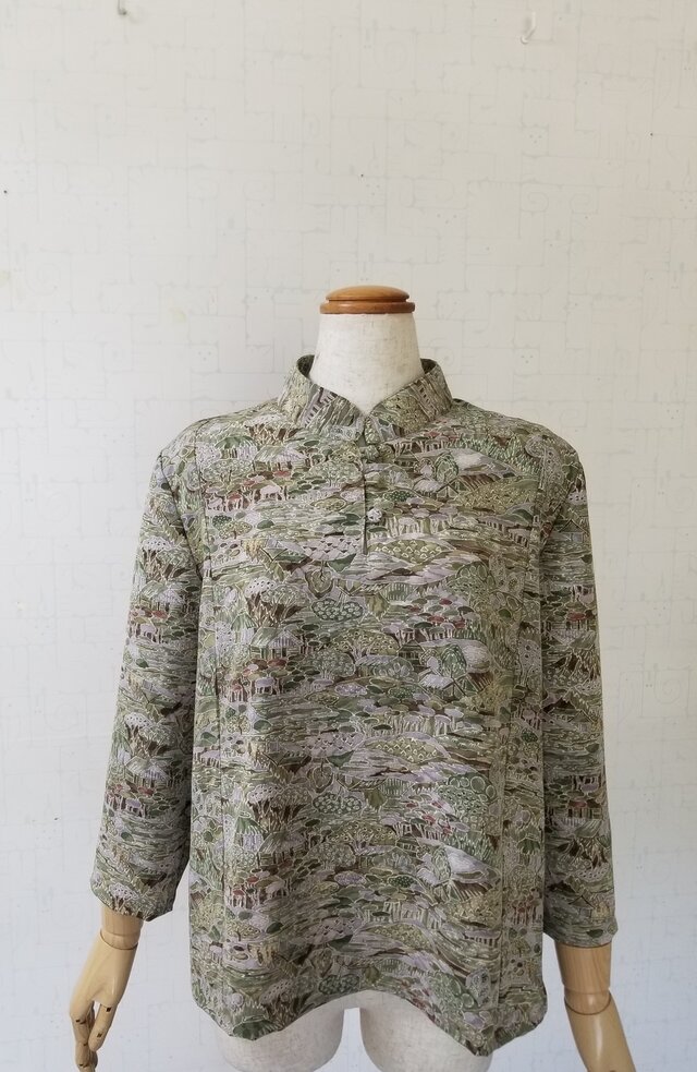 小紋リメイク マオカラーブラウス | iichi 日々の暮らしを心地よくするハンドメイドやアンティークのマーケットプレイス