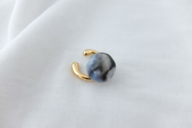 イヤカフ bleu | iichi 日々の暮らしを心地よくするハンドメイドやアンティークのマーケットプレイス