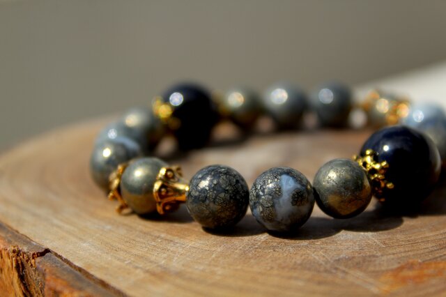 ヒーラーズゴールドAAA 10mm 自然の生命力、大地のエネルギー、ヒーラーの癒し | iichi 日々の暮らしを心地よくするハンドメイドやアンティークのマーケットプレイス