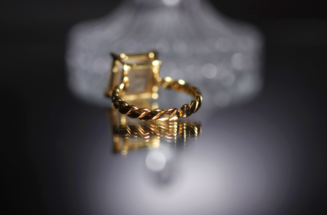 New ☆『ルチルクォーツ』の世界でひとつの天然石リングsilver925 + 18kgpコーティング | iichi 日々の暮らしを心地よくするハンドメイドやアンティークのマーケットプレイス