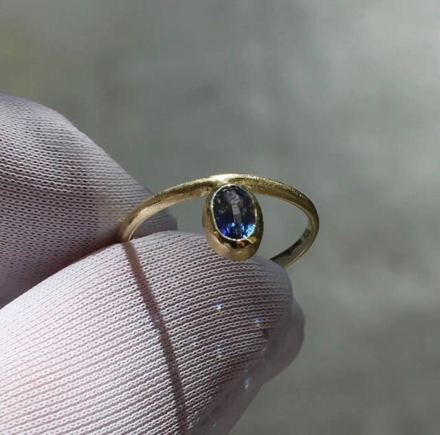 Bicolor sapphire / K10YG | iichi 日々の暮らしを心地よくするハンドメイドやアンティークのマーケットプレイス