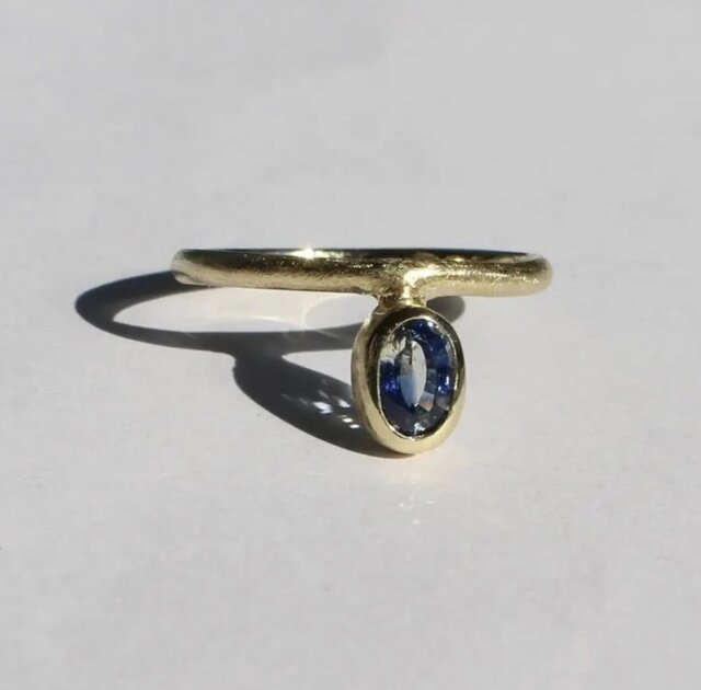 Bicolor sapphire / K10YG | iichi 日々の暮らしを心地よくするハンドメイドやアンティークのマーケットプレイス