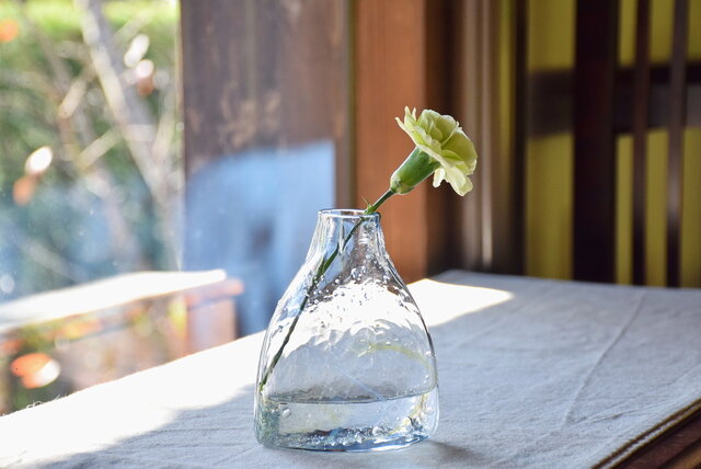 konoha花瓶すぼみくちのあお | iichi 日々の暮らしを心地よくするハンドメイドやアンティークのマーケットプレイス