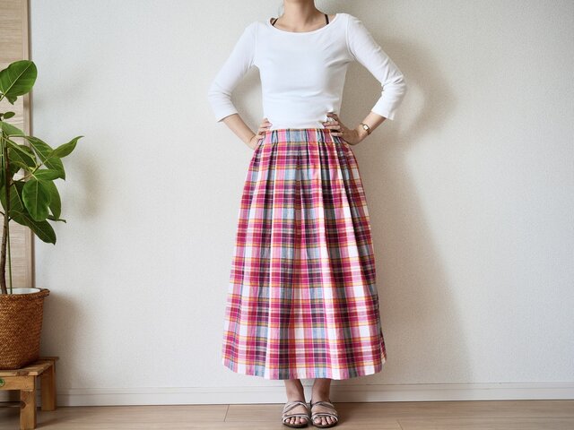 マドラスチェックのスカート（赤系） No.316 | iichi 日々の暮らしを心地よくするハンドメイドやアンティークのマーケットプレイス