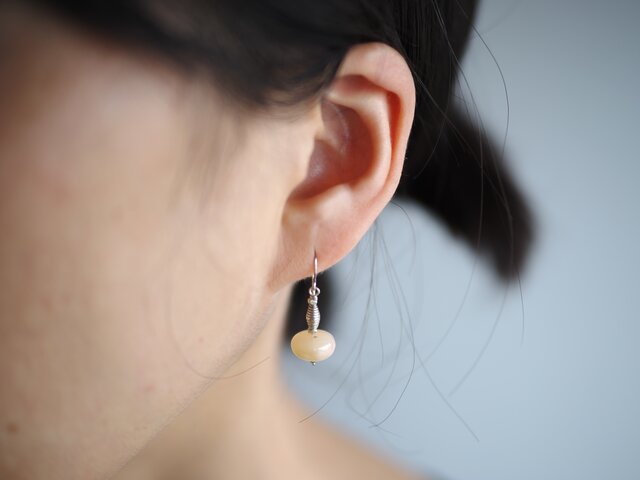 -Opal- pierce | iichi 日々の暮らしを心地よくするハンドメイドやアンティークのマーケットプレイス