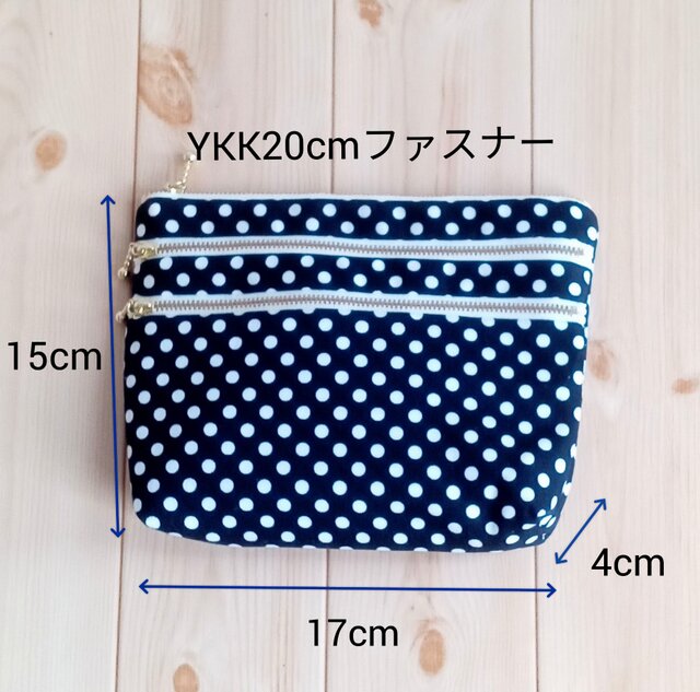 【値下げ】4段ファスナー＋ポケットポーチ 元気な赤の和柄 20cmバッグインバッグ 478 | iichi 日々の暮らしを心地よくするハンドメイドやアンティークのマーケットプレイス